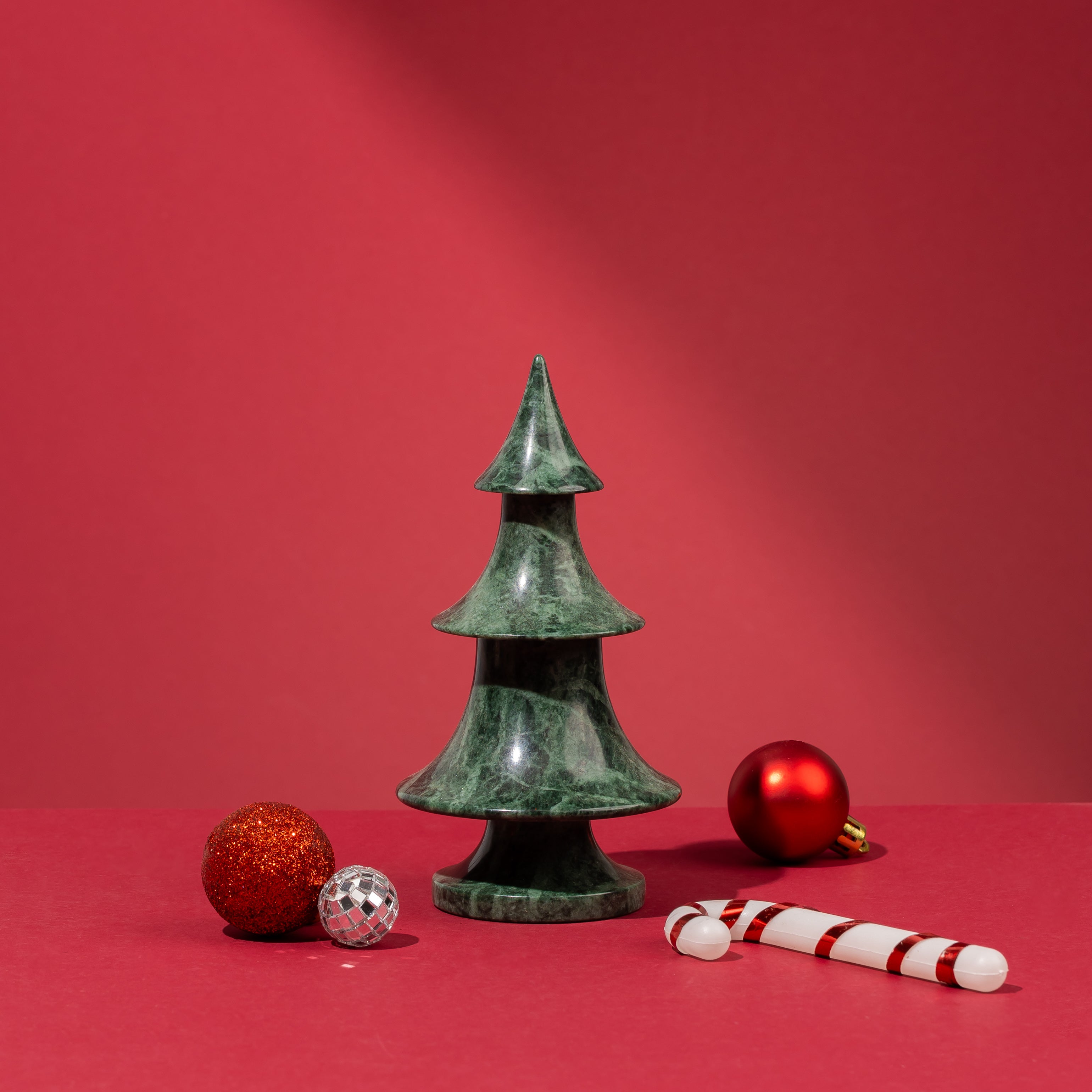 CASCADE CHRISTMAS TREE - Frozen Music Maison